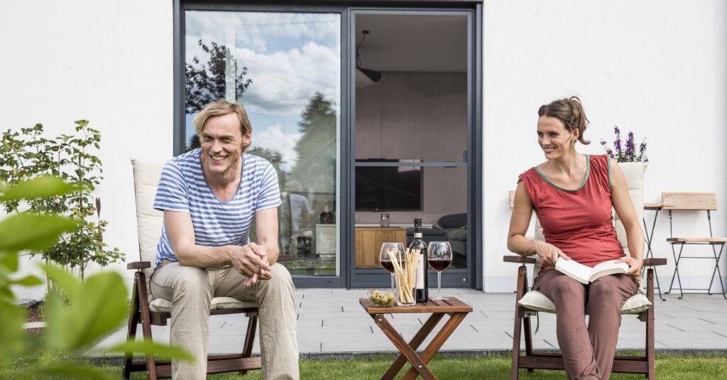 Neher hinged door and swing door - Flexible insect screen doors